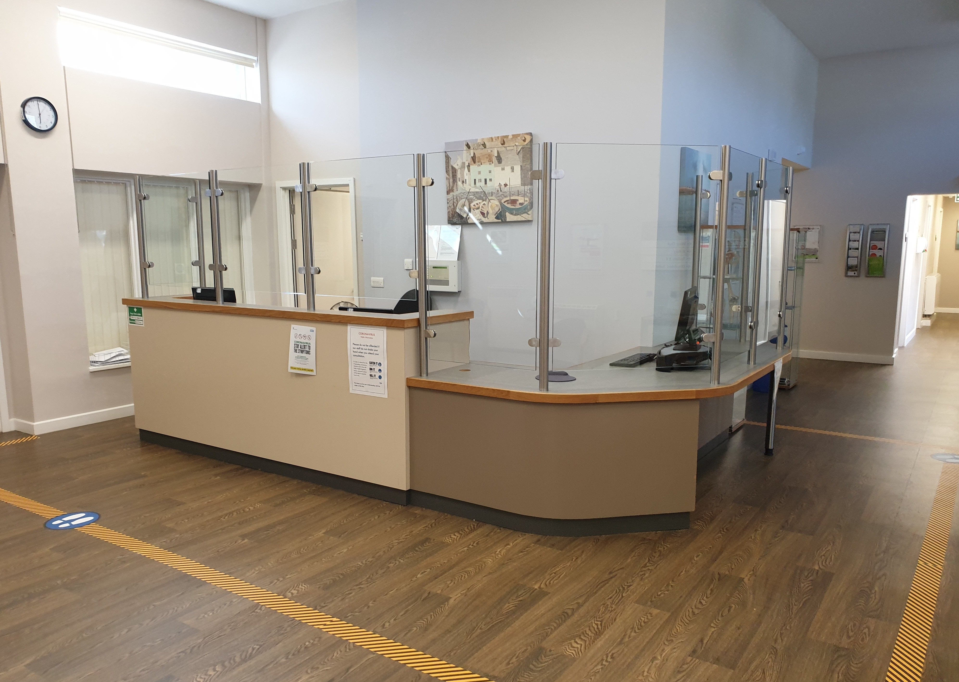 Glass Desktop Security Screens I Custom Built – Screen Plus