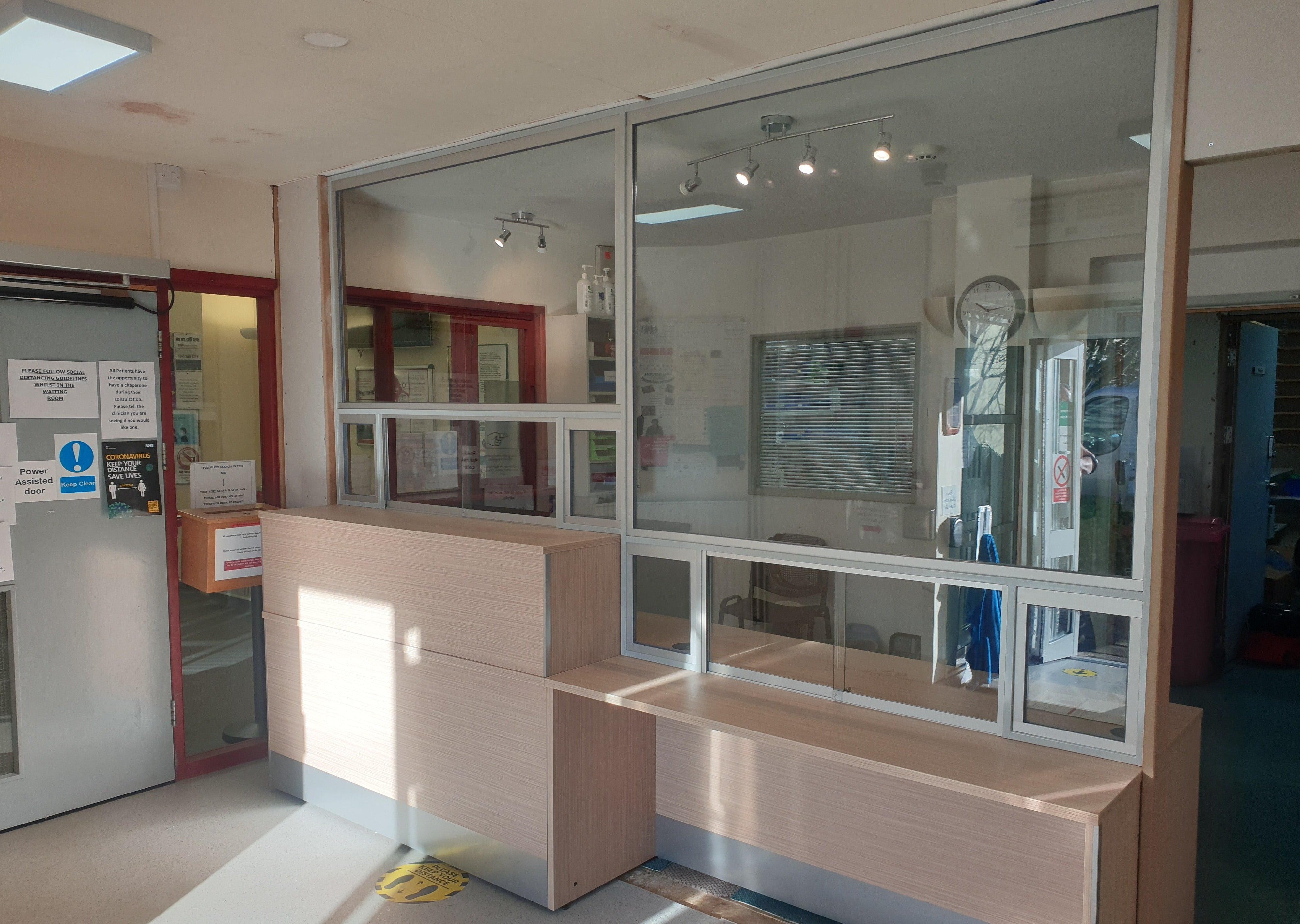 Glass Security Hatches – Screen Plus