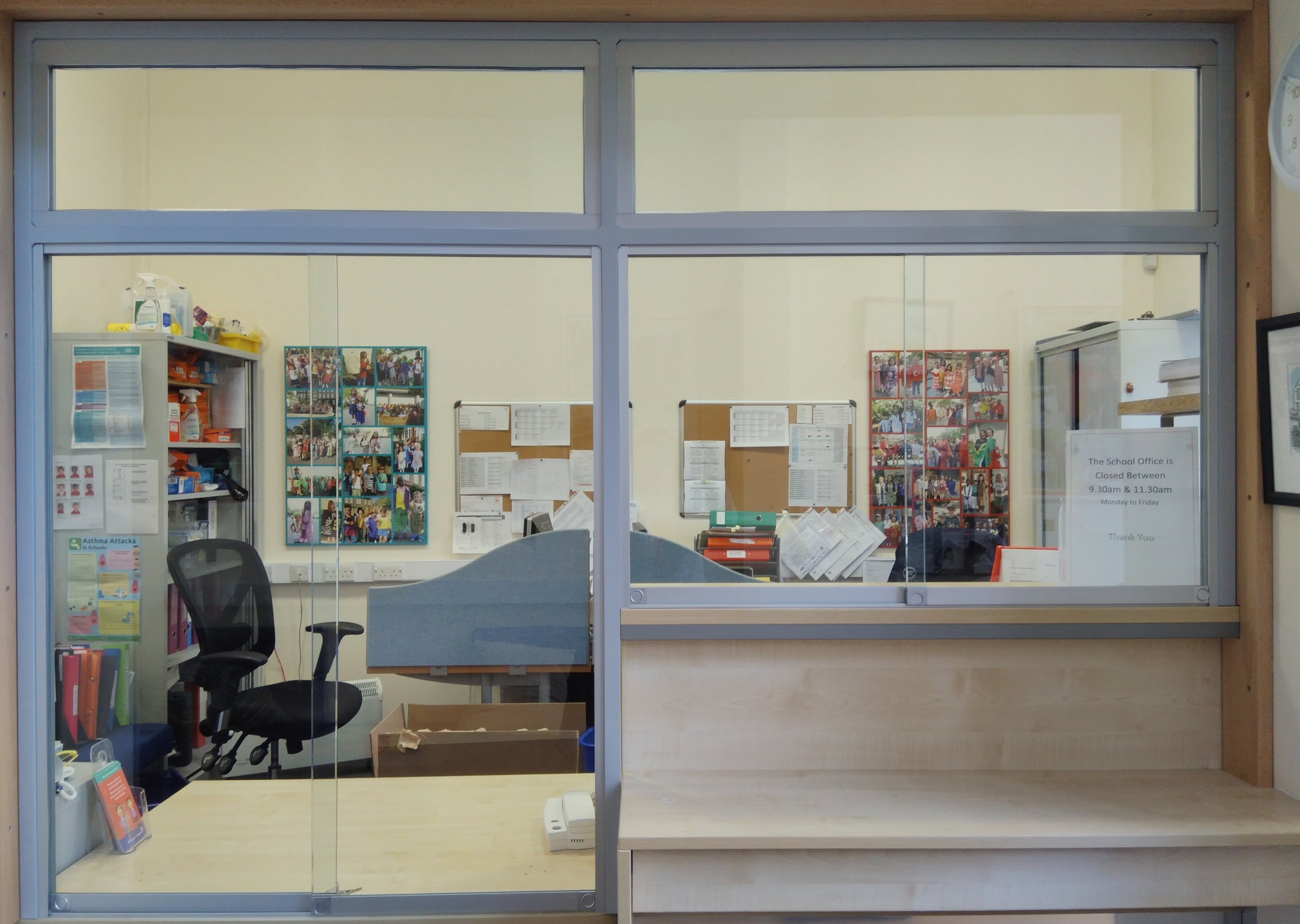 Glass Security Hatches – Screen Plus