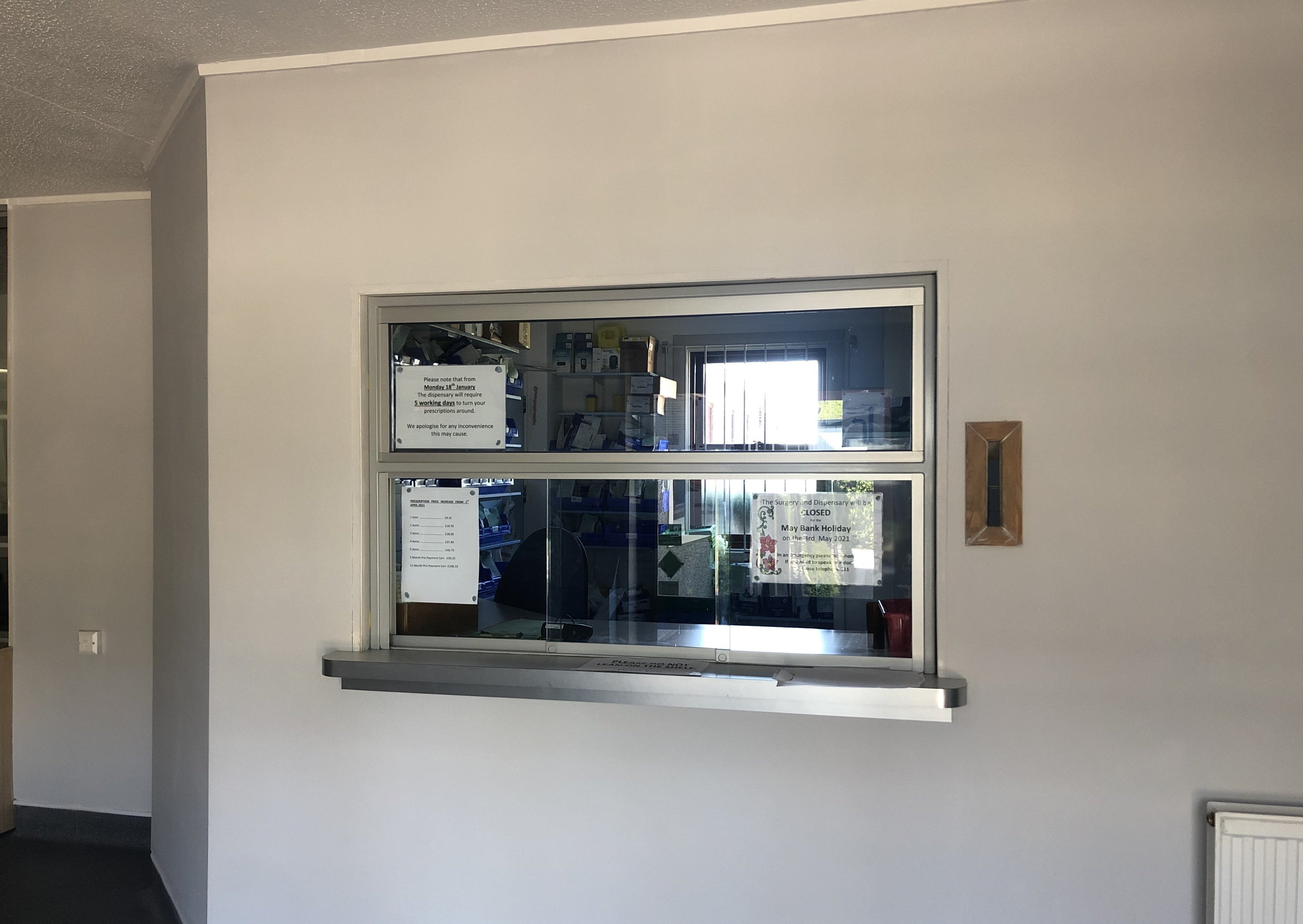 Glass Security Hatches – Screen Plus