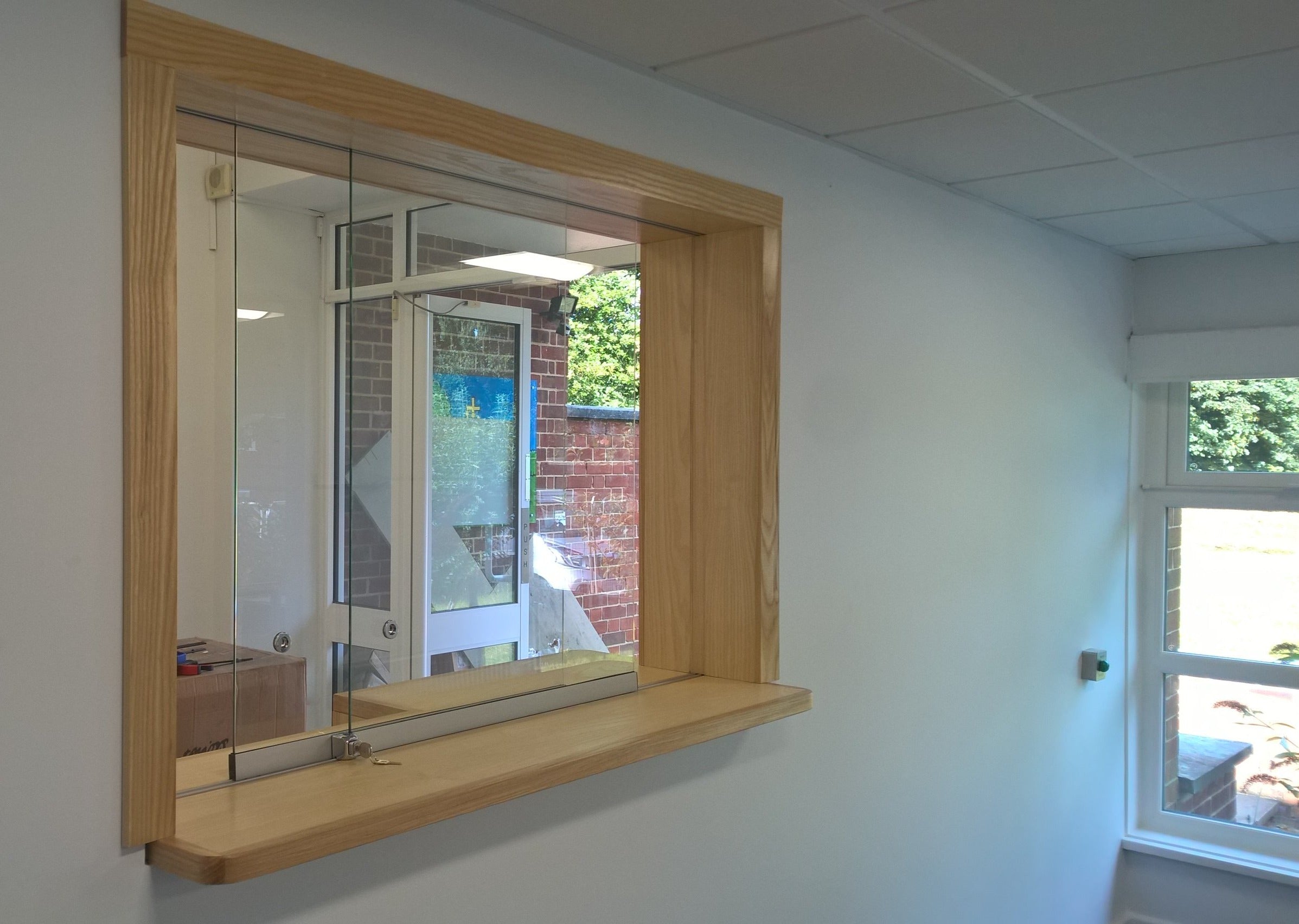 Glass Security Hatches – Screen Plus