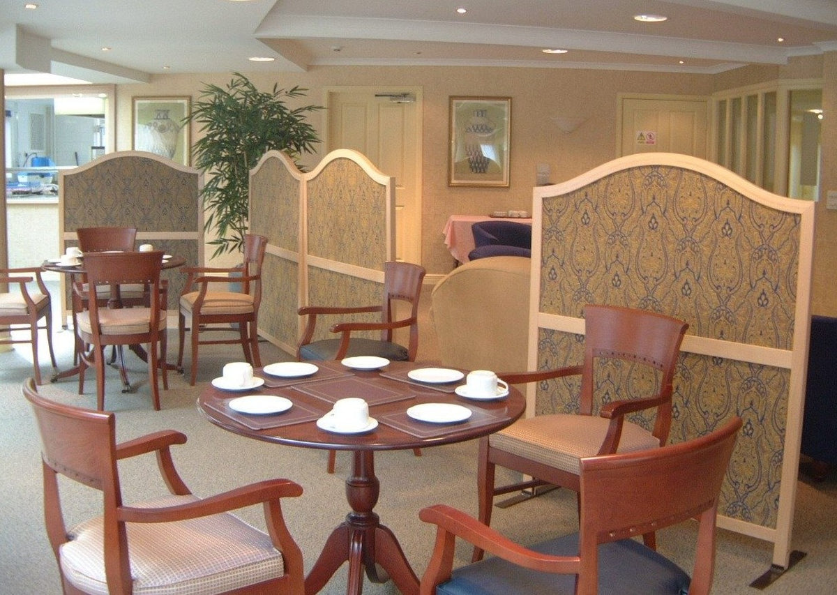 Solid Timber Screens – Screen Plus